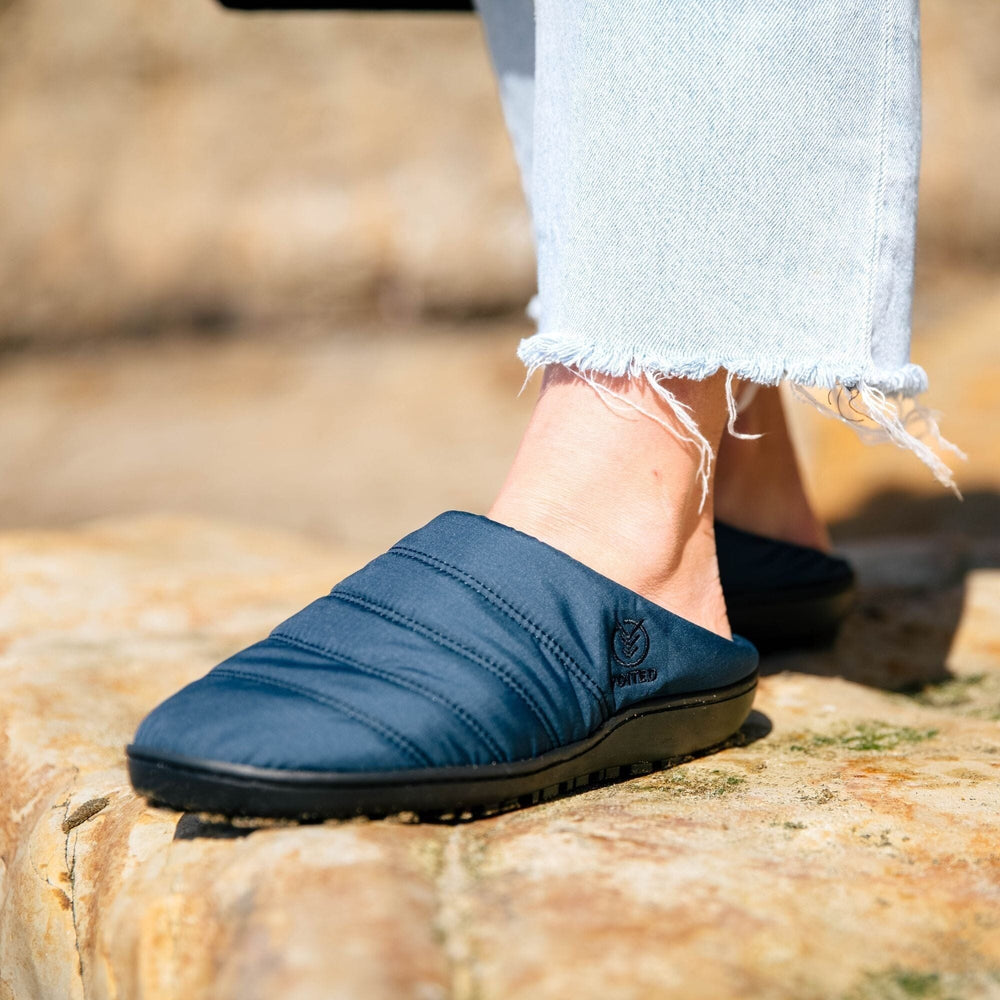 VOITED Packable Travel Slippers for cosy Adventures - Ocean Navy ...